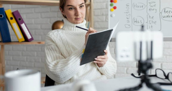 10 Descriptive Writing Exercises & Best Practices to Improve Your Text